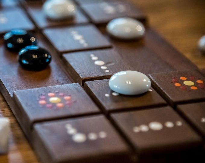 The Royal Game of Ur Full Set With Instructions | Game of Twenty ...