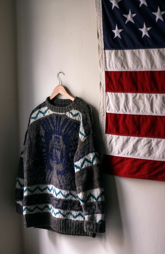 Vintage wool sweater hand - Gem
