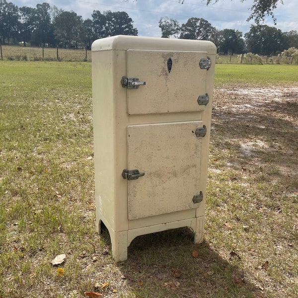 Antique Ice Box - Etsy