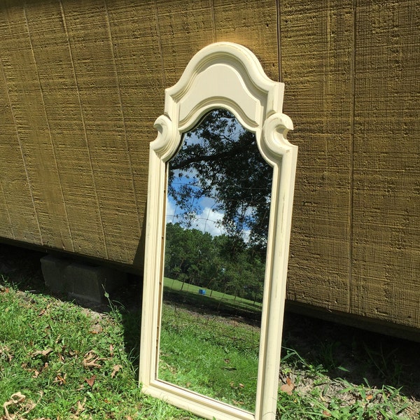 Shabby Cream - Etsy