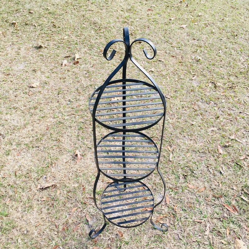 Vintage plate/pie rack plate holder metal rack bakery | Etsy