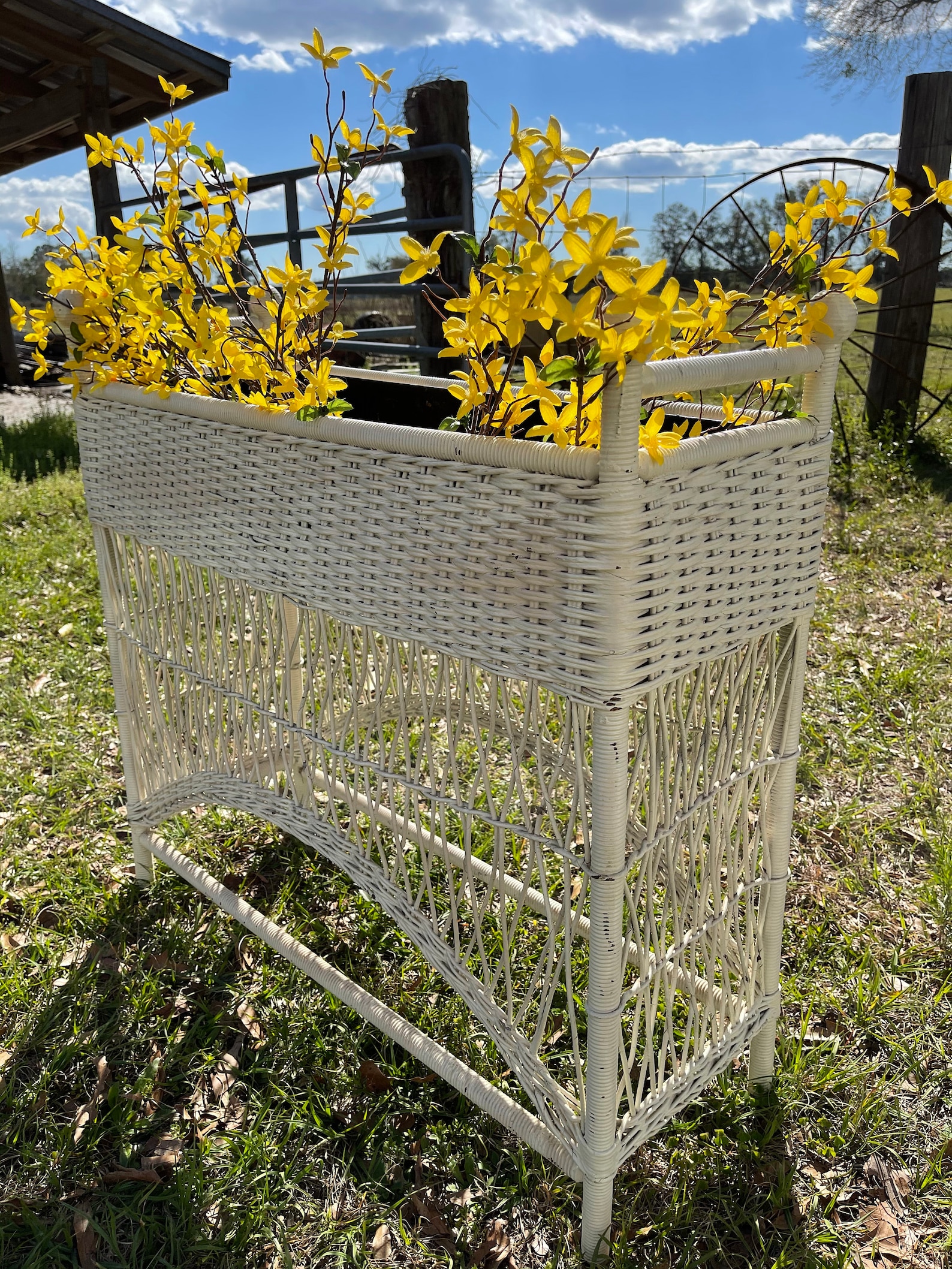 Vintage Wicker Plant Stand, Shabby Chic Planter, Large Planter, French ...