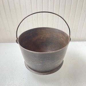 Greer and King Cast Iron Cauldron, Cowboy Kettle, Footed Pot,bean Pot ...