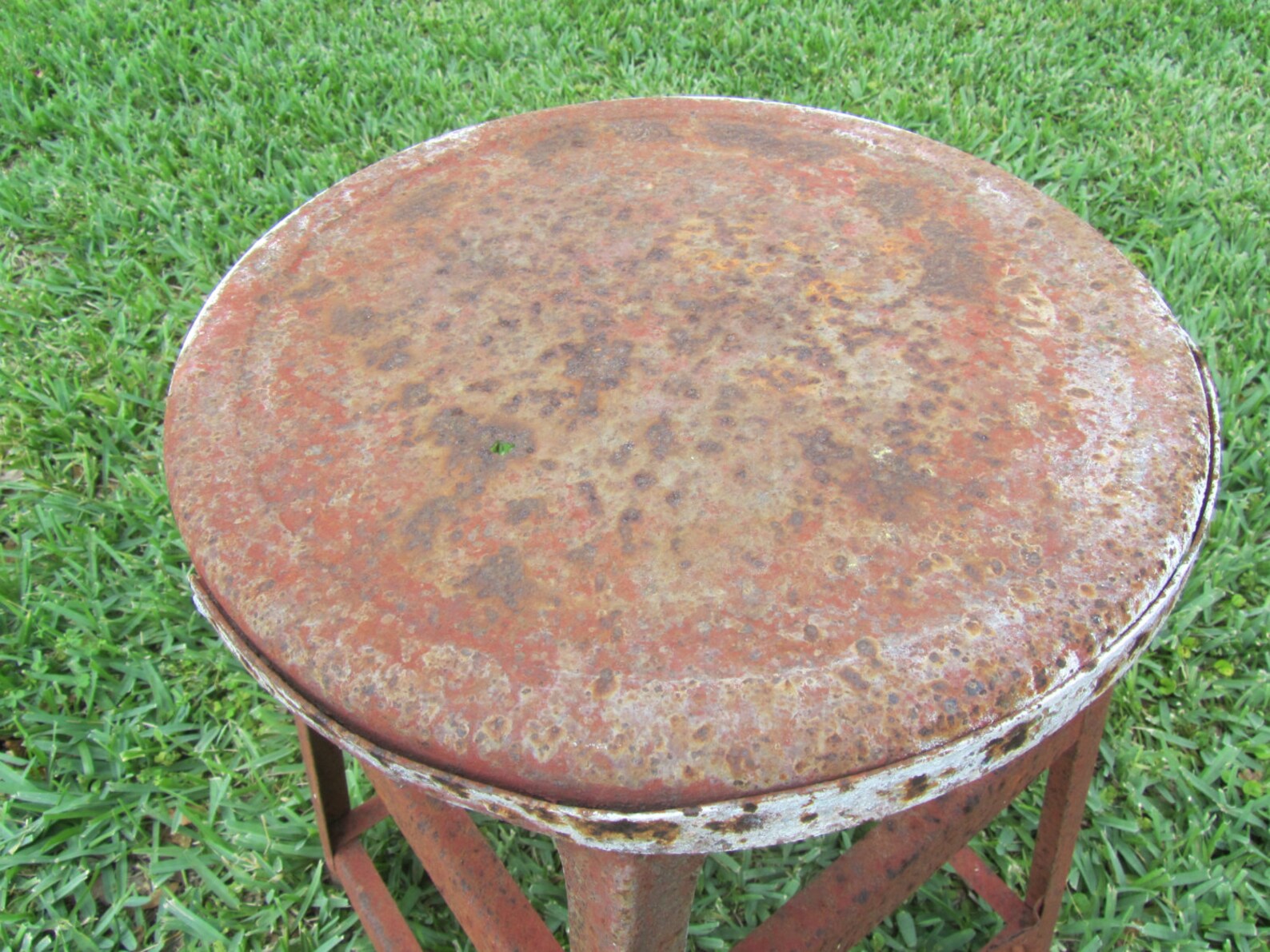 Vintage Metal Stool Kitchen Stool Photo Prop Rusty Metal - Etsy