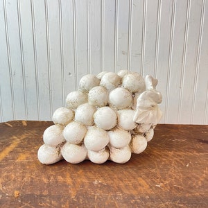 Vintage Fruit Display,bunch of Grapes, Painted Fruit, Vineyard Decor ...