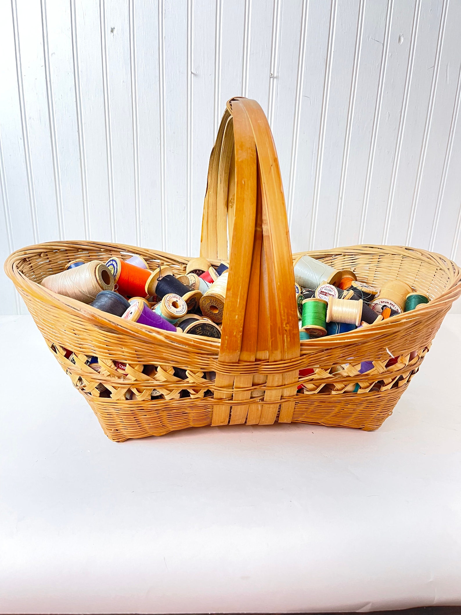 Vintage Sewing Thread, Basket Full of Spools of Thread, Wood Sewing ...