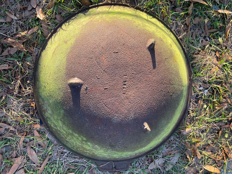 ANTIQUE CAST IRON Bowl Footed Bowl Shallow Cauldron | Etsy