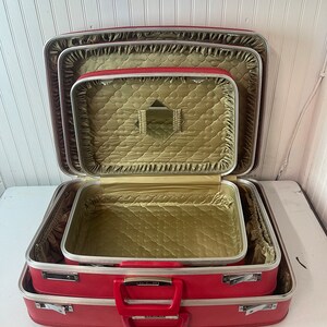 VINTAGE SUITCASE, Retro Luggage, Travel Bag, Overnight Bag, Red ...