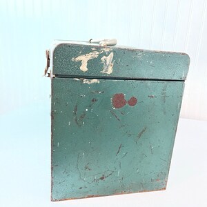 Park Tool Box, Model P22N, Green Metal Box, Container, Rusty Metal ...