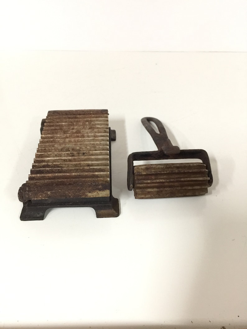 ANTIQUE Iron Cast Iron Tool Pleat Tool Fluting Iron - Etsy