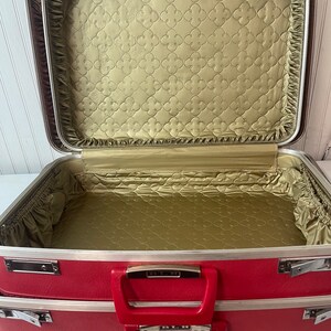 VINTAGE SUITCASE, Retro Luggage, Travel Bag, Overnight Bag, Red ...