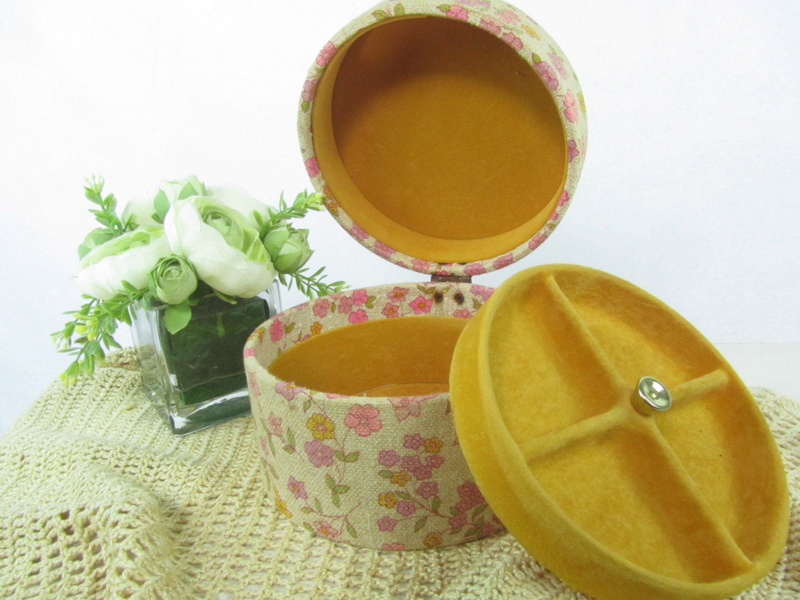 Vintage Jewelry Box, Pink Sewing Box, Craft Basket, Craft Container ...