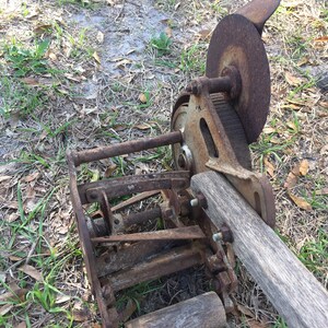 Antique Lawn Edger, Clipper Lawnmower, Weed Eater, Yard Decor, Farm ...
