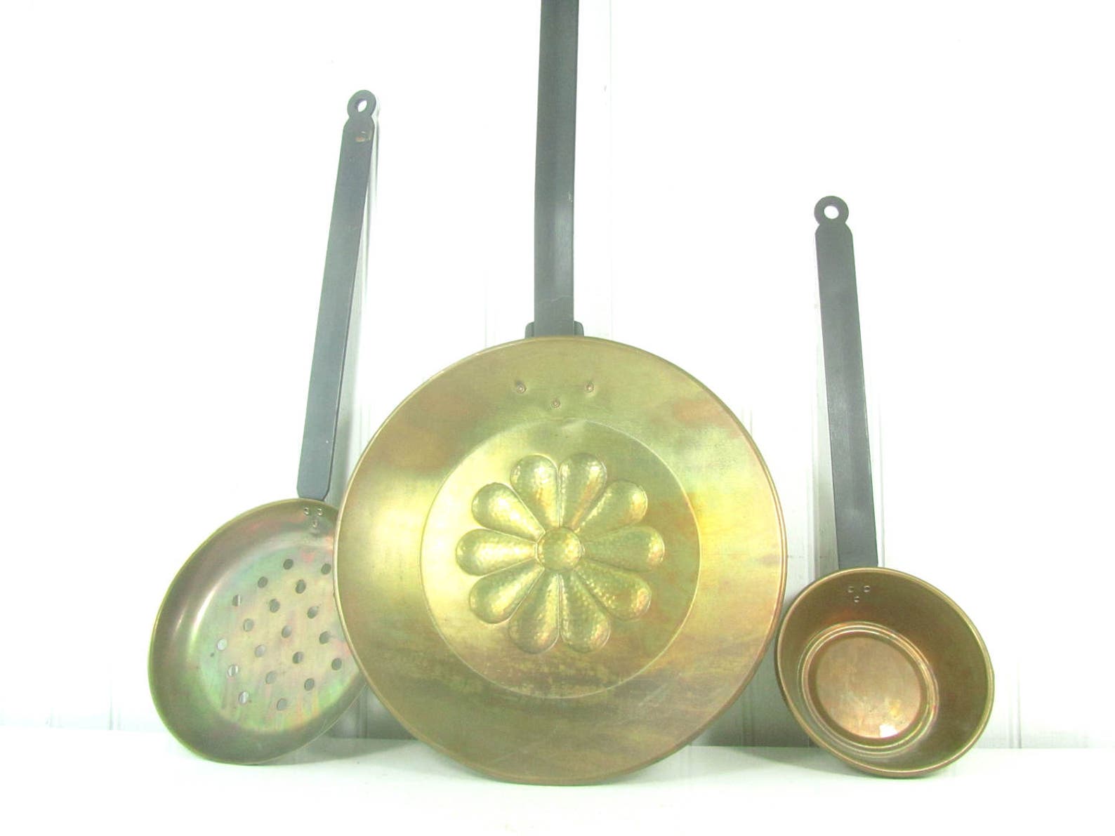 Rustic Kitchen Ladle Strainer Frying Pan Farmhouse Kitchen - Etsy