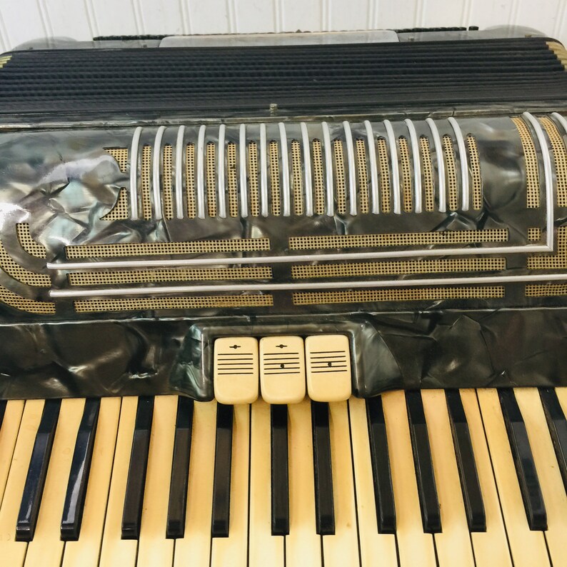VINTAGE Piano Accordion Musical Instrument Case Squeeze Box Keyboard
