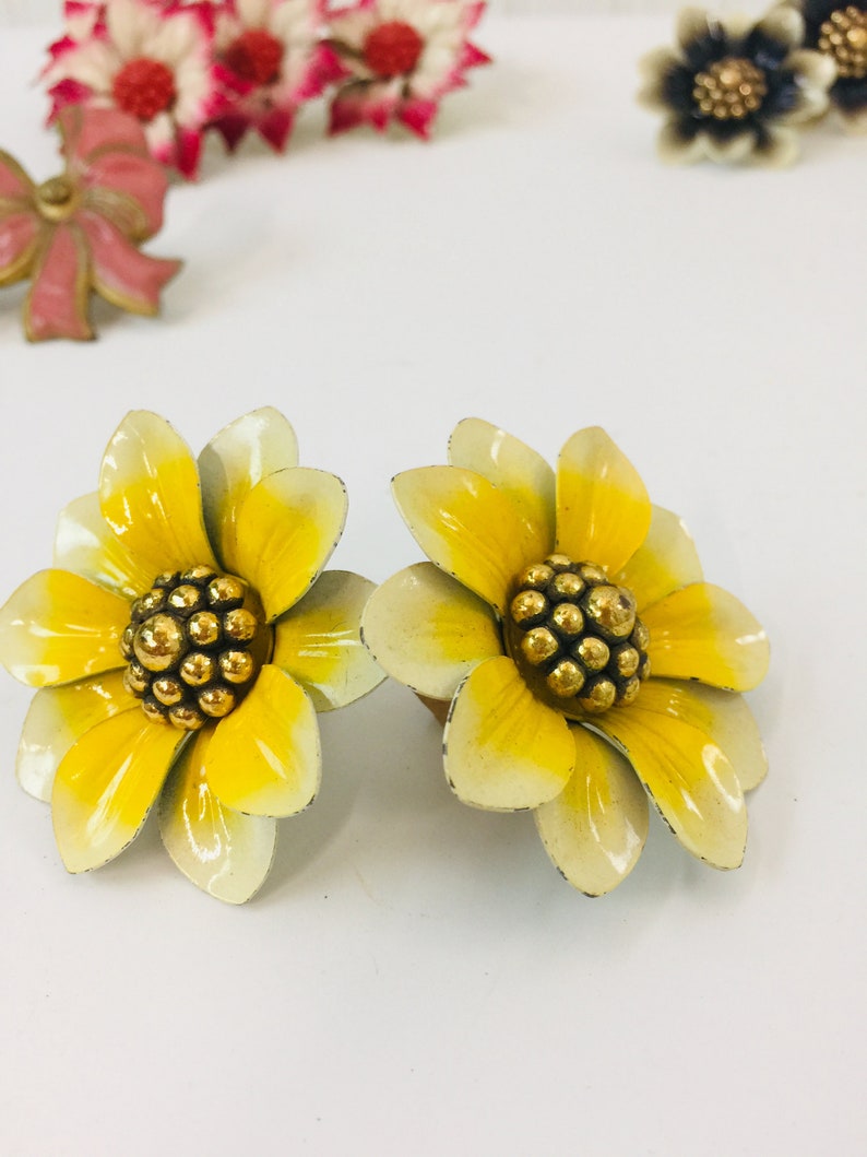 Vintage Metal Push Pins 23 Curtain Pin Tie Backs Vintage - Etsy