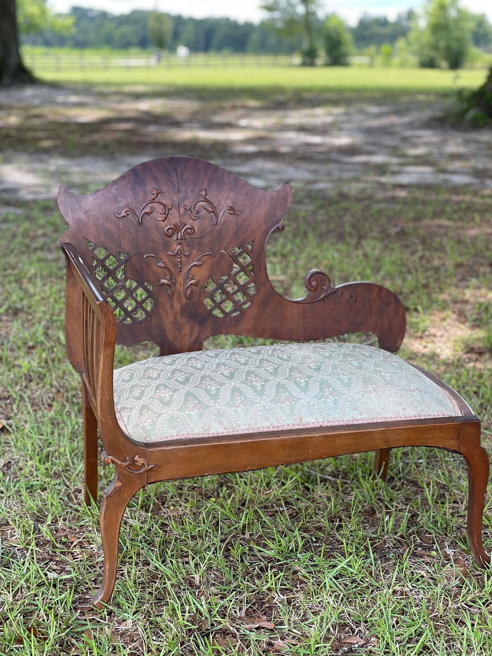 Victorian settee Victorian love seat carved wood settee | Etsy