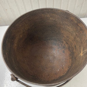 Greer and King Cast Iron Cauldron, Cowboy Kettle, Footed Pot,bean Pot ...