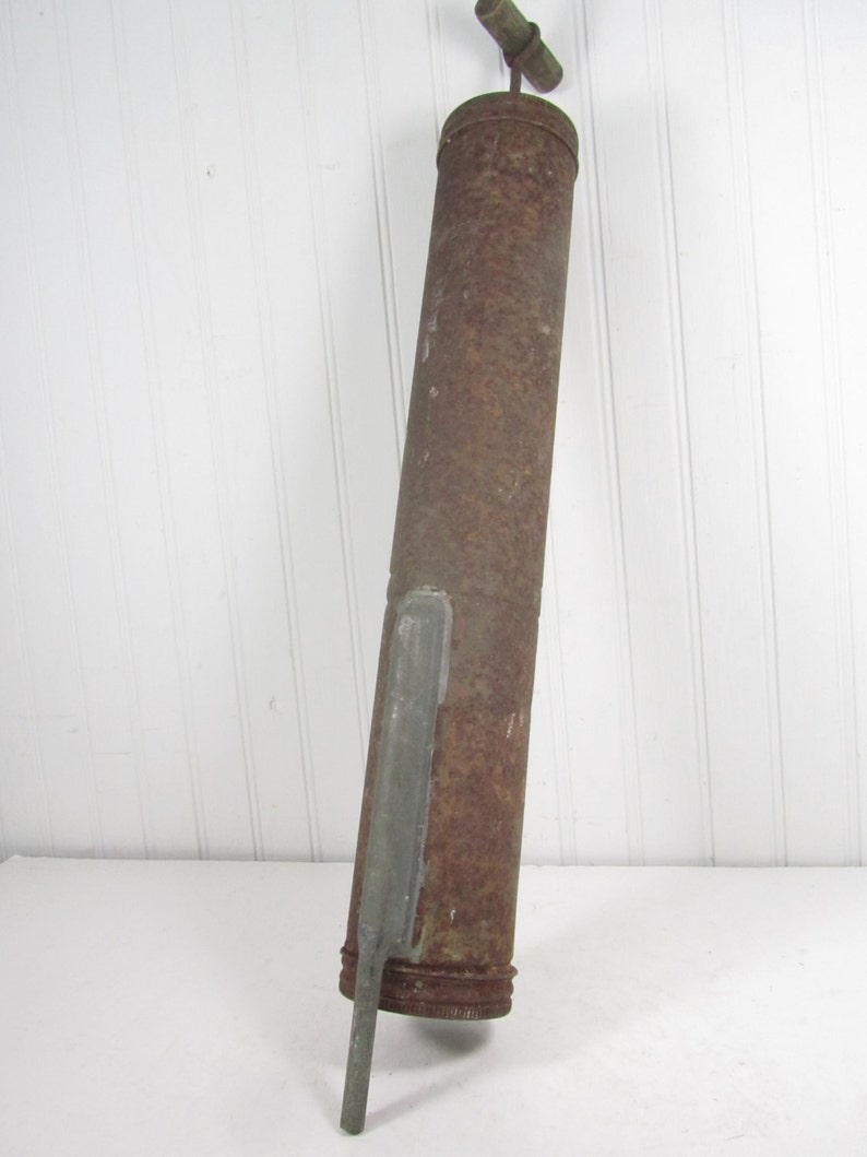 Vintage Garden Duster Bug Sprayer Rusty Can Sparyer Rustic | Etsy