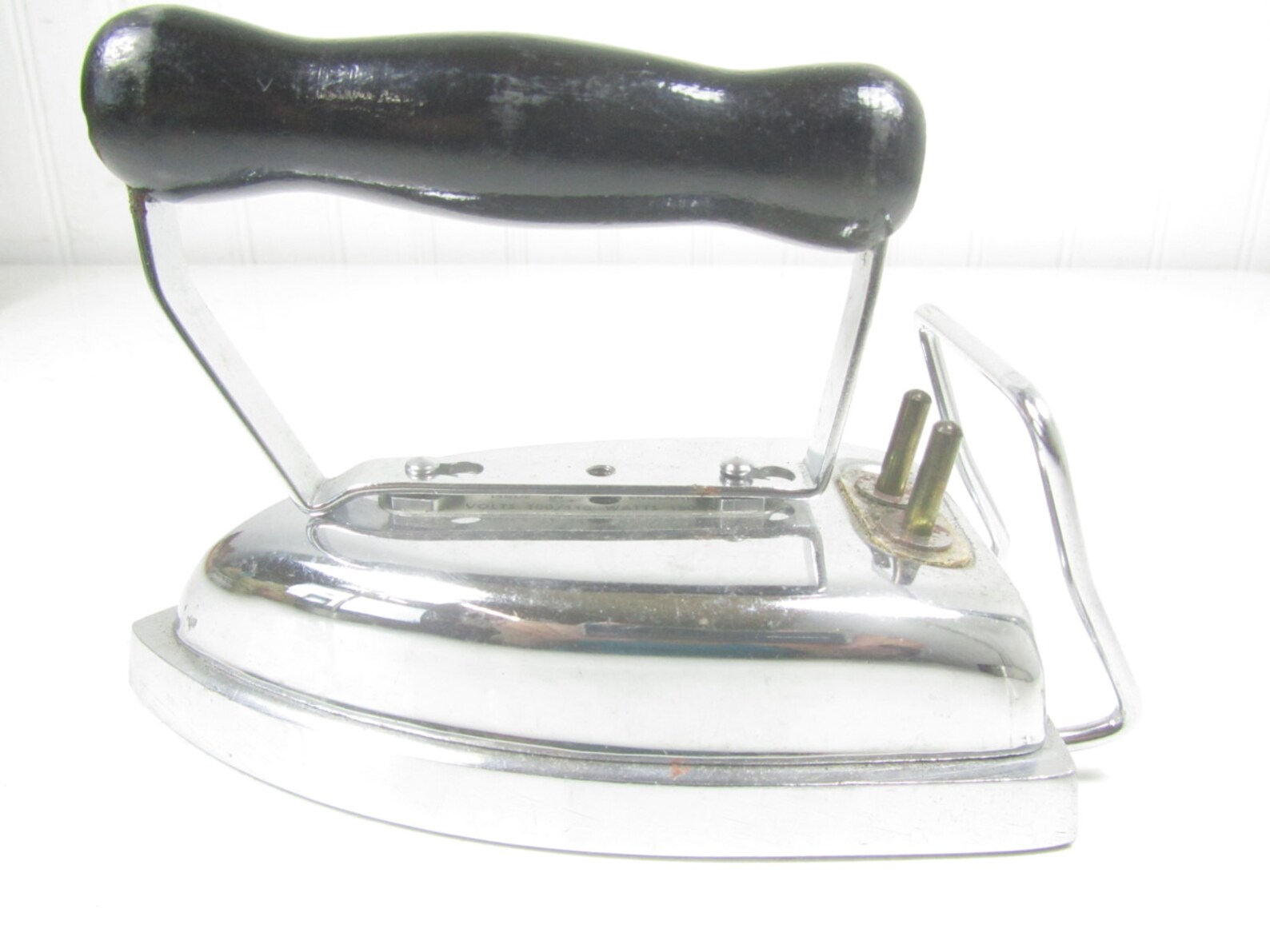 Prilect Travelling Iron, Made in England, Portable Iron in Tin Box ...