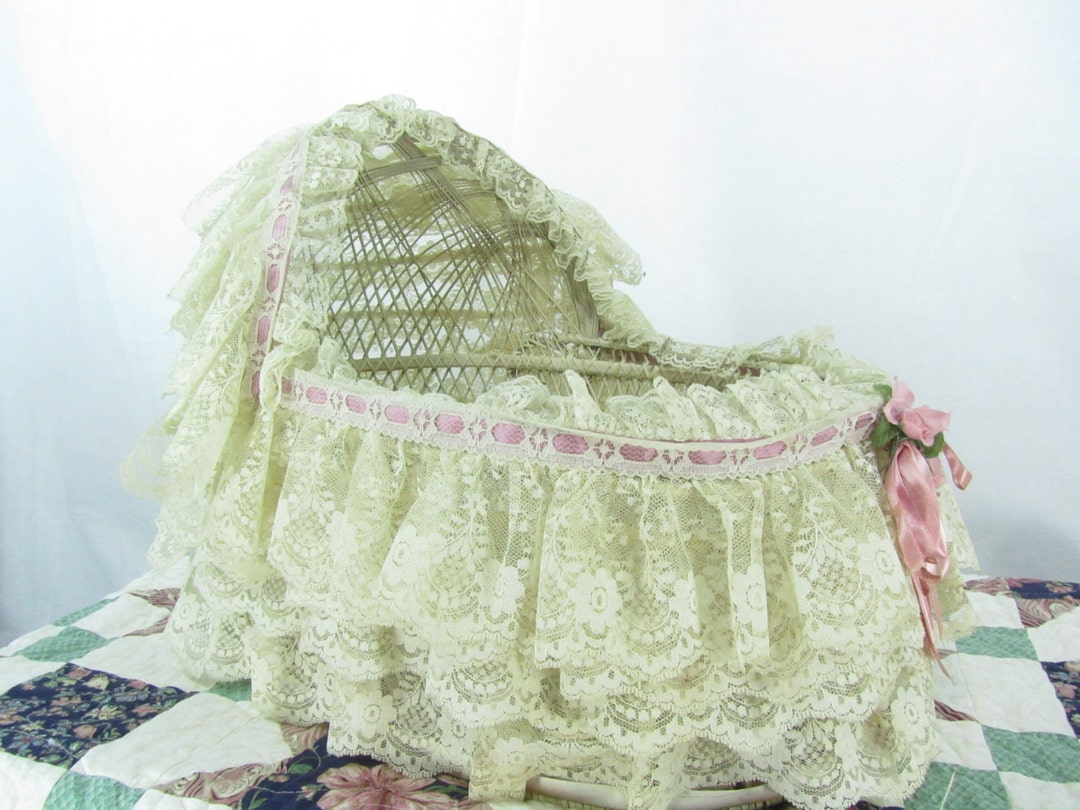 Vintage Doll Basinet, Photo Prop, Doll Furniture, Wicker Basinet - Etsy