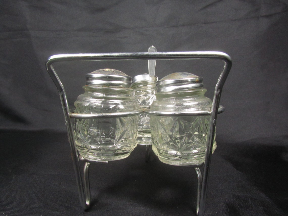 VINTAGE SALT & PEPPER Shaker Salt and Pepper Caddy - Etsy