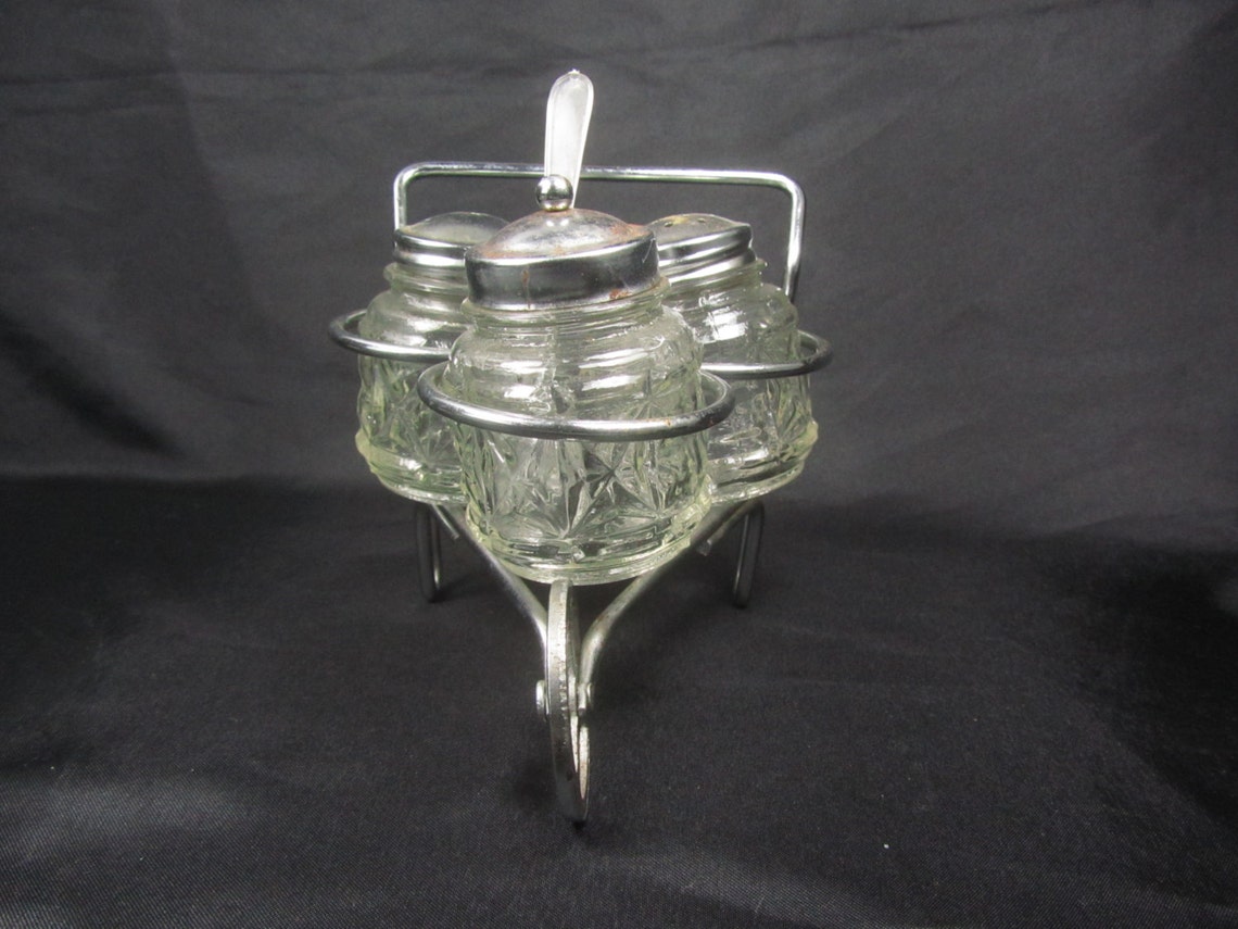 VINTAGE SALT & PEPPER Shaker Salt and Pepper Caddy - Etsy