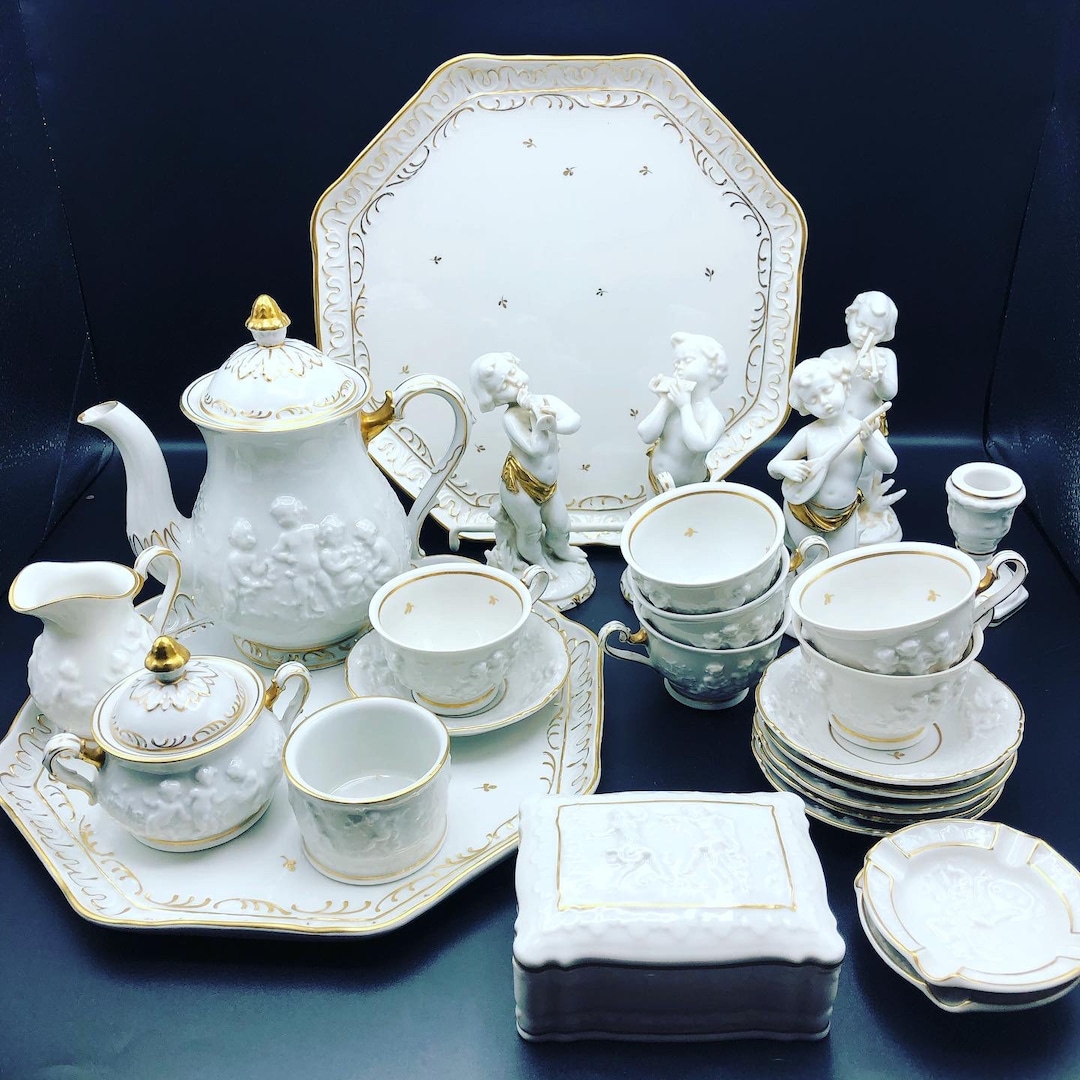 25 Piece Vintage Capodimonte Tea Service in White and Gold Porcelain ...