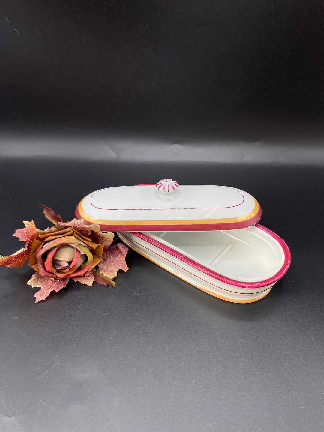 Red and Gold 1860's Razor Box or Lidded Shaving Box, Toothbrush or ...