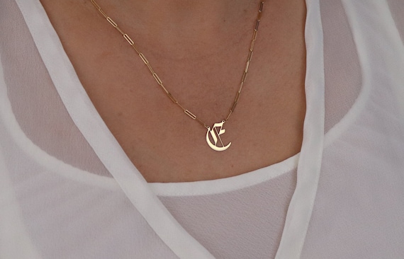 14k Yellow Gold Letter E Gothic Cursive E Necklace 18… - Gem
