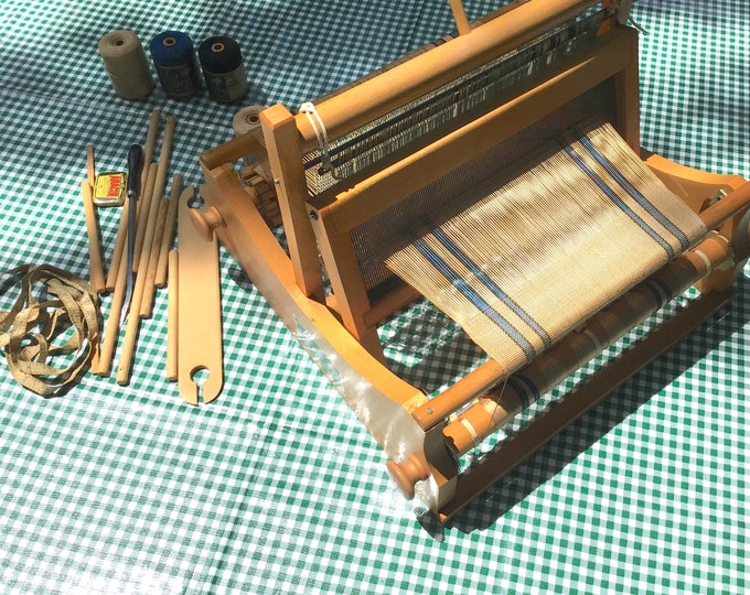 Lily Mills Loom Table Loom Vintage Loom Weaving - Etsy
