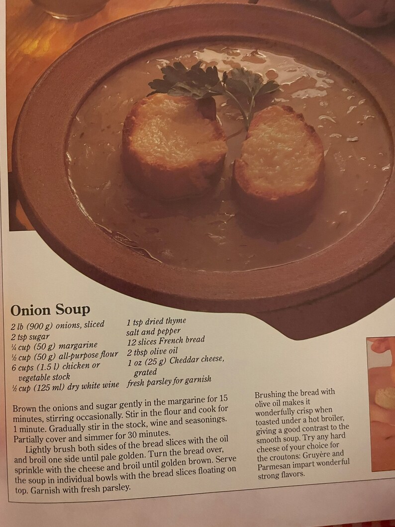 The Kitchen Companion: Your Seasonal Guide to Delicious Recipes, Your ...