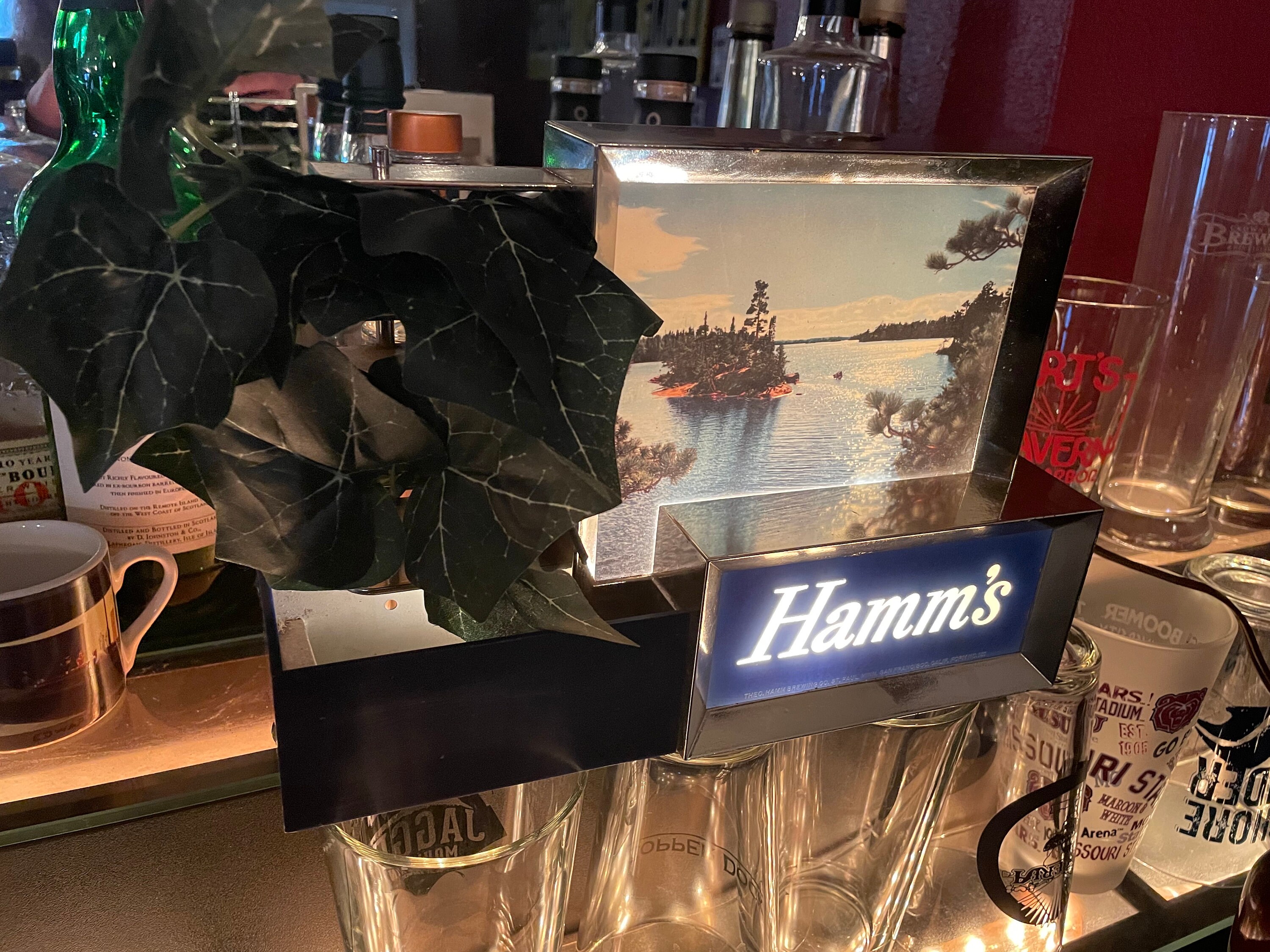 RARE C 1950s BREWERIANA: Lighted Vintage Hamms Beer Sign Register ...