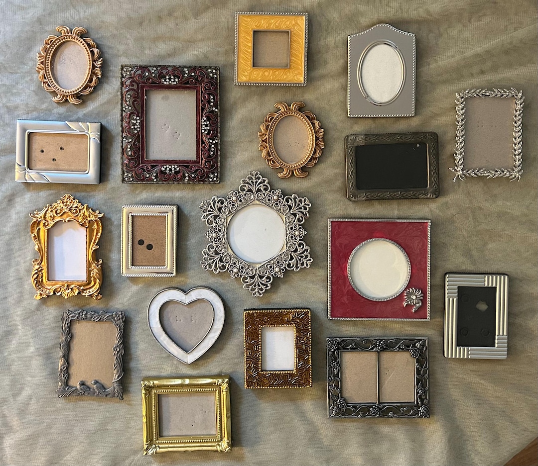 Gallery Wall Frames 18 Piece Set Mini Frames 2.5x3.5 to 3x5 Gold Silver ...