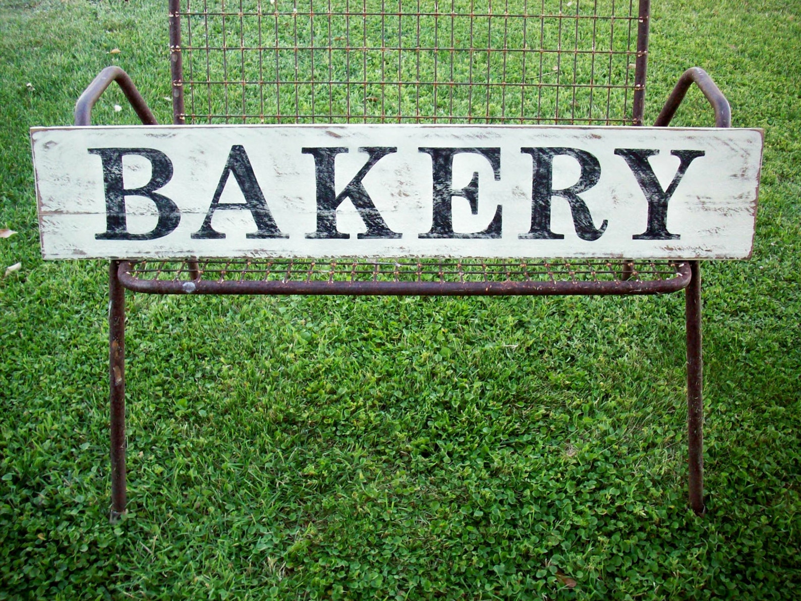 BAKERY Sign / Farmhouse Kitchen Sign / French Country Decor / | Etsy