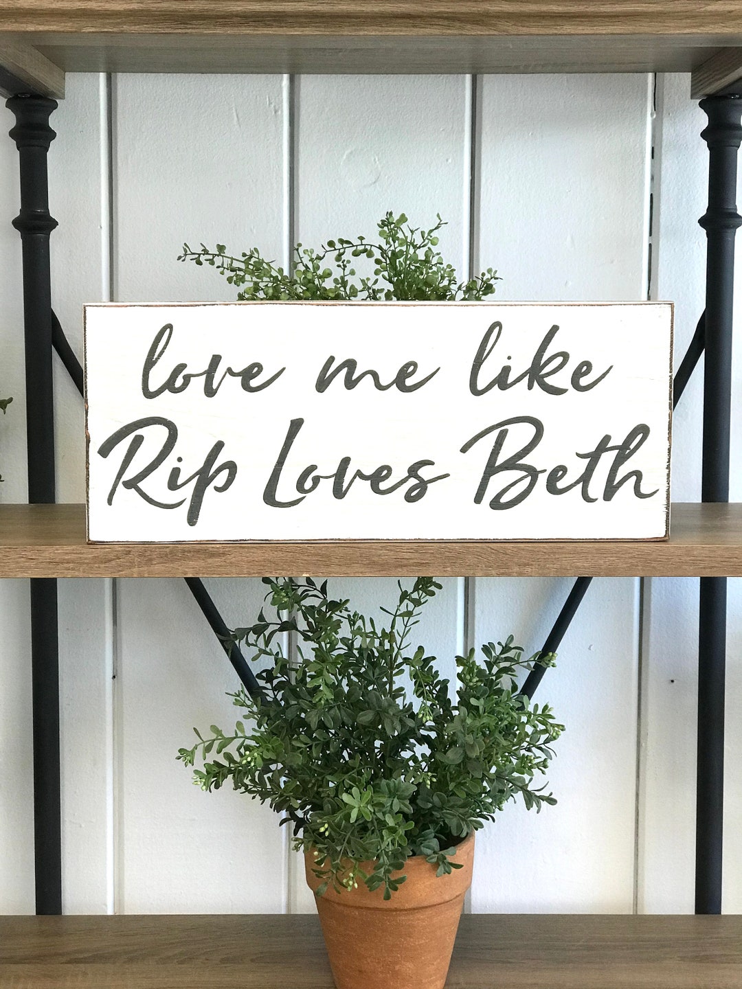 Yellowstone Dutton Ranch / Beth Dutton / Rip Wheeler / Love Me Like Rip ...