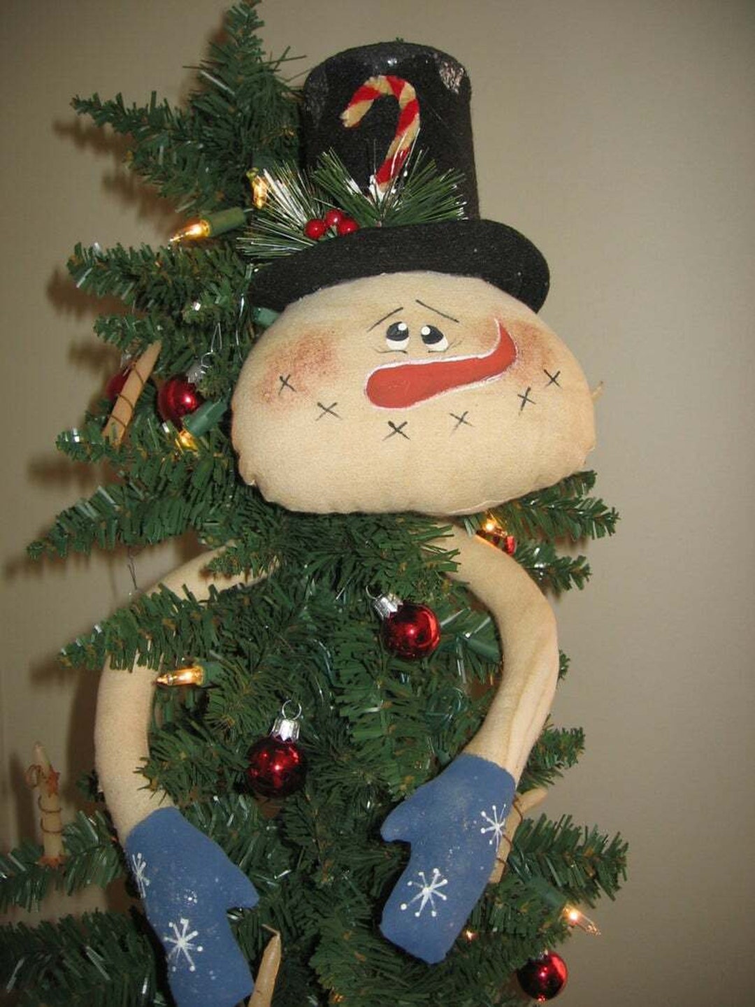 Primitive Winter Holiday Snowman Tree Hugger MAILED PATTERN - Etsy