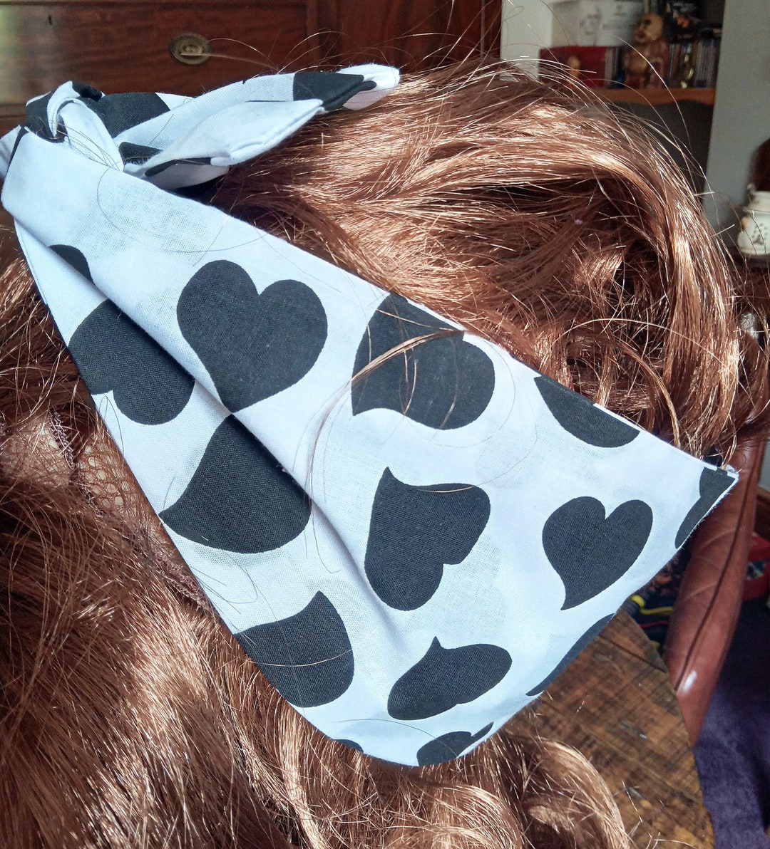 1950s Retro Rockabilly Headscarf Handmade Black and White Hearts Print ...