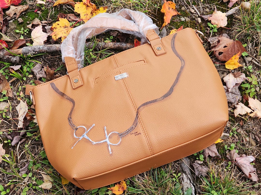 SNAFFLE BIT, Rein & Stirrup Handpainted on TAN "leather" 31 Hand Bag ...