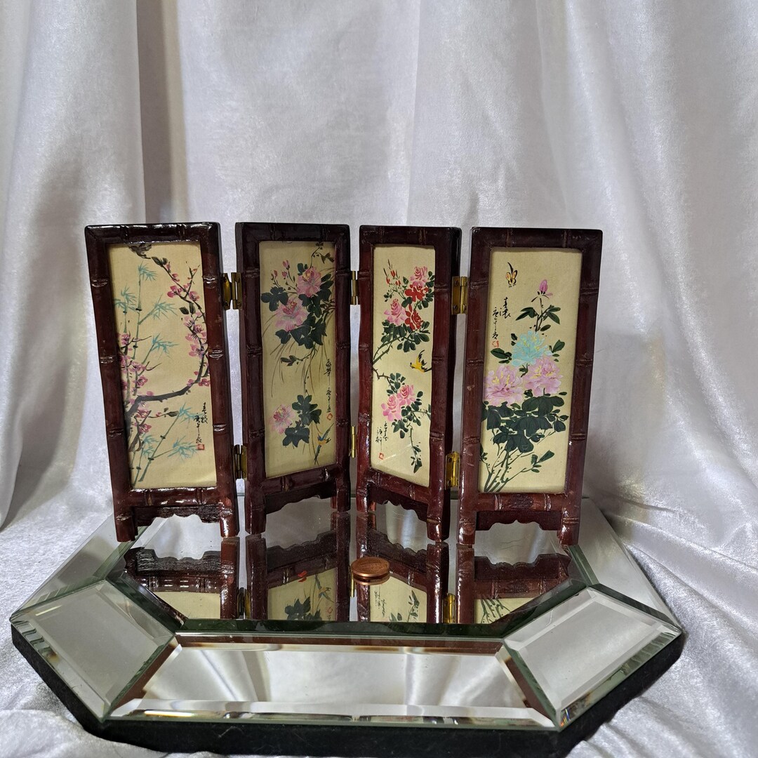 Beautifully Hand Painted Table Top Screen Features 4 Seasons With ...