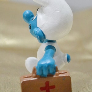 First Aid Smurf - Medic Smurf - Red Cross Smurf - 1978 - 20054 - Rare ...
