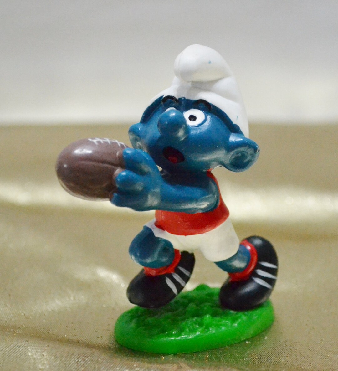 Vintage Australian Football Smurf - Rare - 20150 - Smurf Sports - Etsy