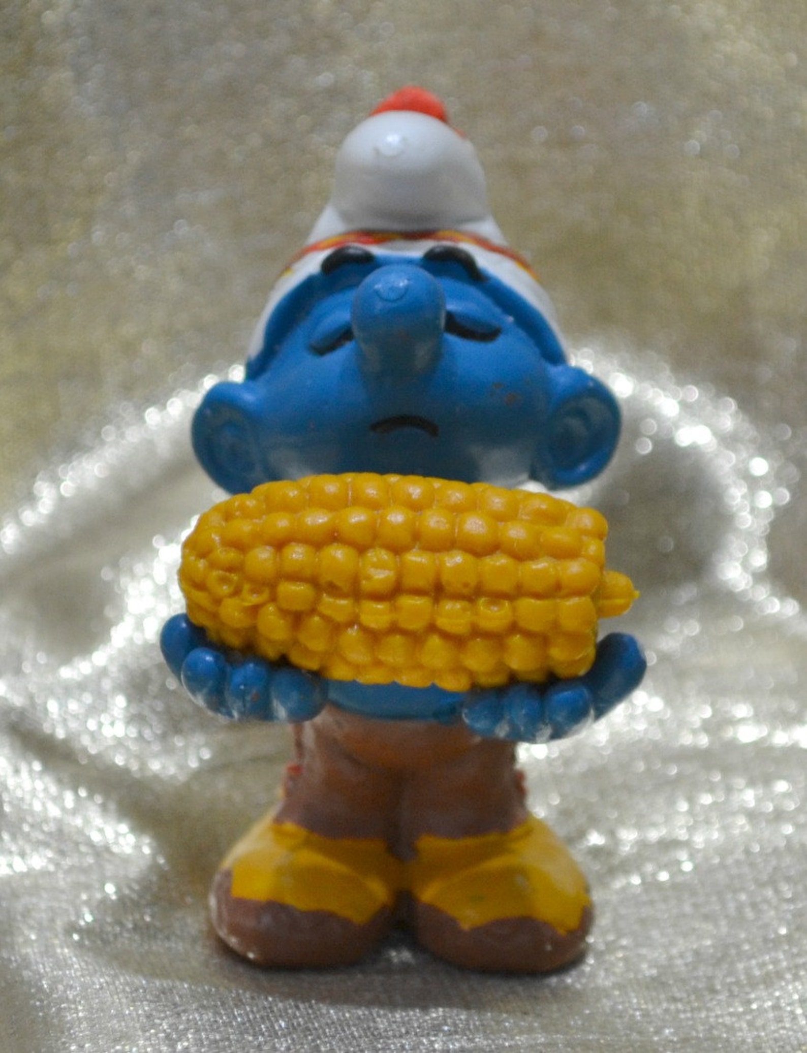 Vintage Thanksgiving Corn Smurf Indian Smurf With Corn Figure Figurines ...