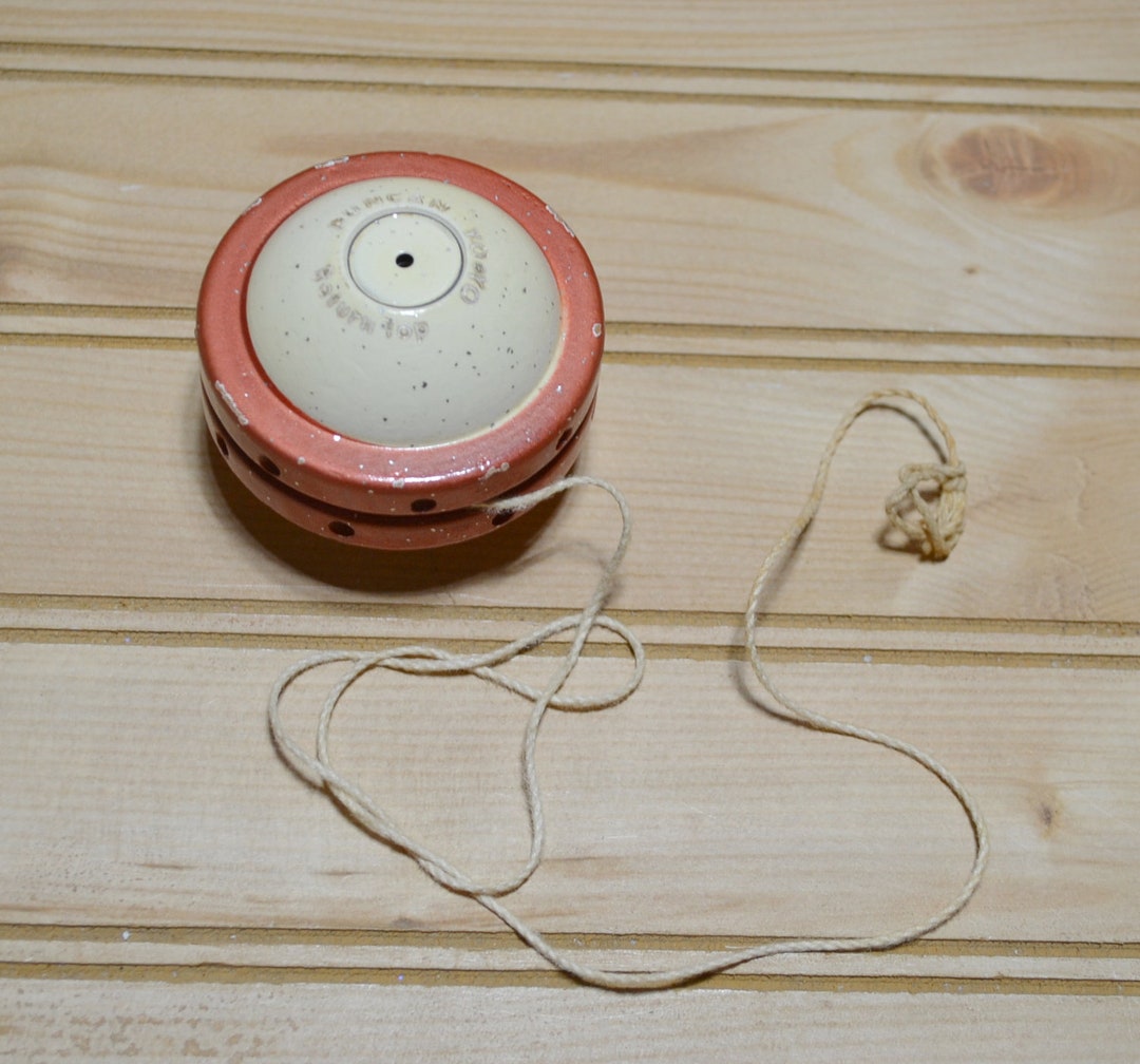 Vintage Duncan Shrieking Sonic Satellite Return Top Whistling Yoyo ...