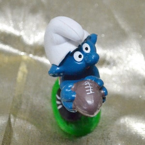 Vintage Australian Football Smurf - Rare - 20150 - Smurf Sports - Etsy