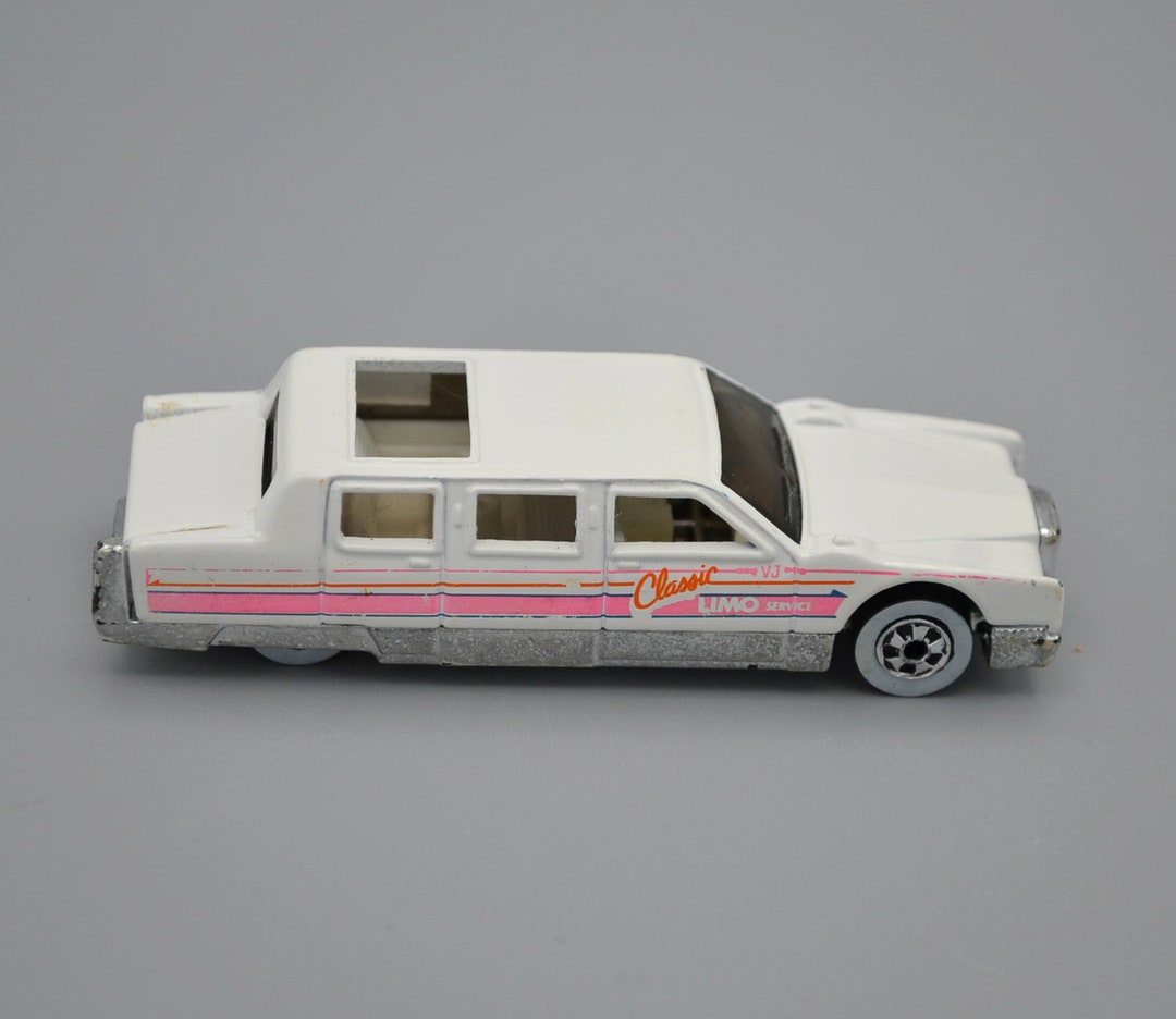Hot Wheels 1990 VJ Classic Limo Service Car White With Pink Lettering ...