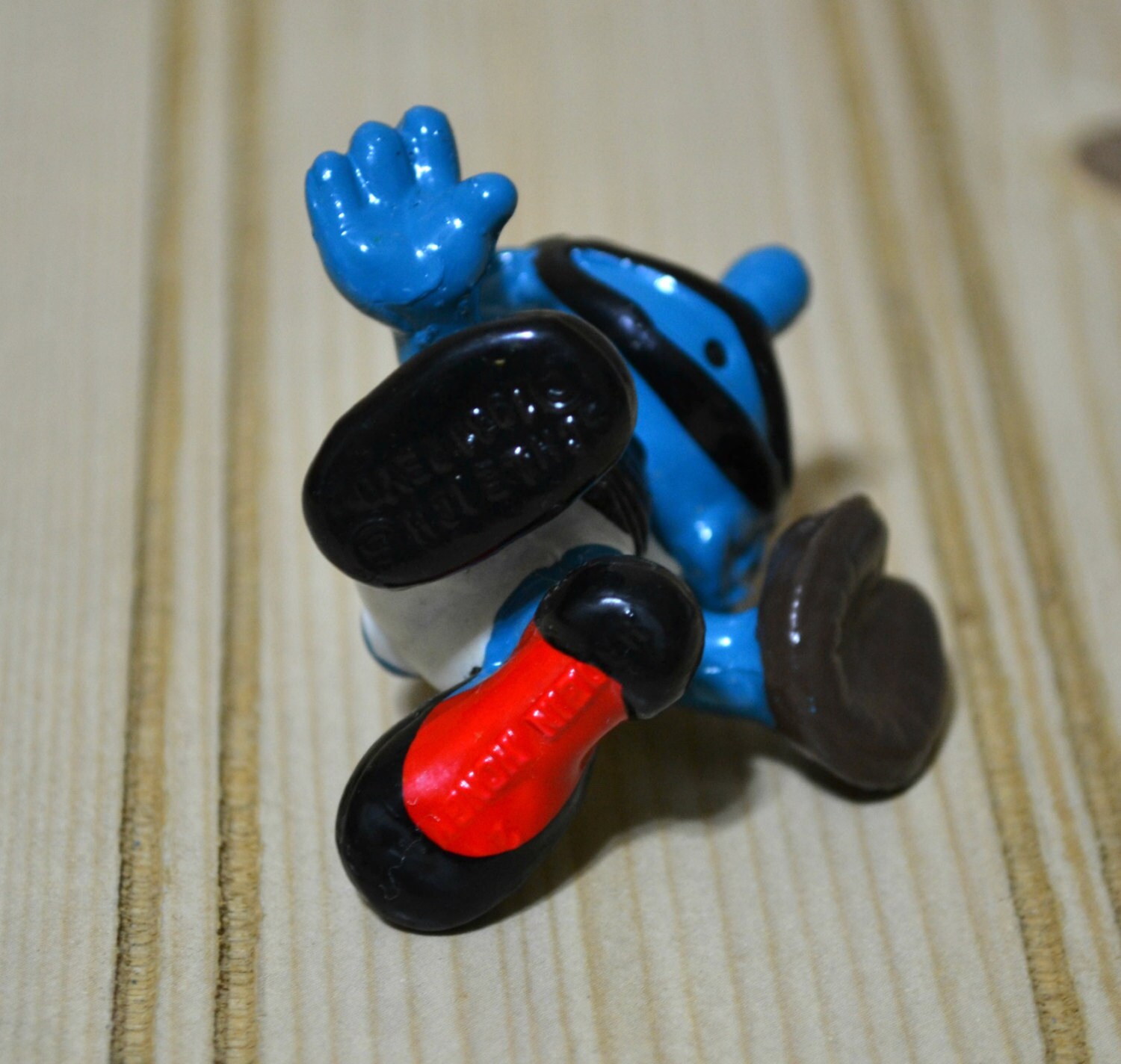 Vintage Baseball Catcher Smurf Rare White Uniform 2.0146 1981 Peyo ...