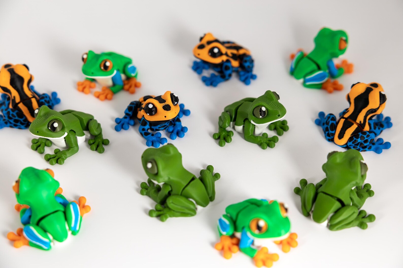 Mini Magnetic Frogs – 3D Printed Cute Frog Magnets – Fun Desk Toy ...