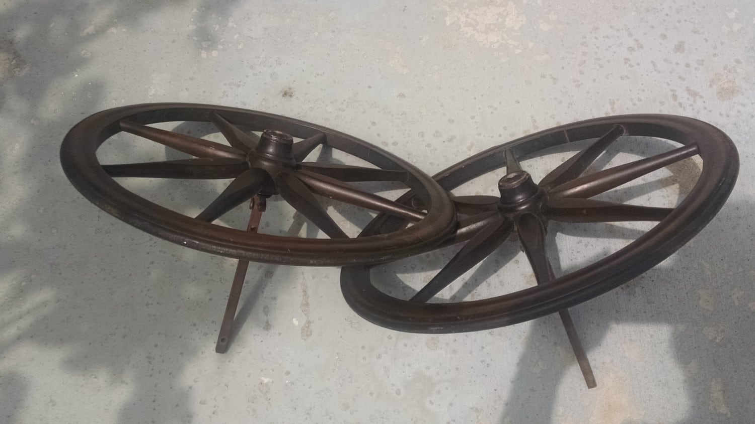 Two Wooden 16 Spoke Wagon Wheels Vintage 8 Wood Spokes | Etsy