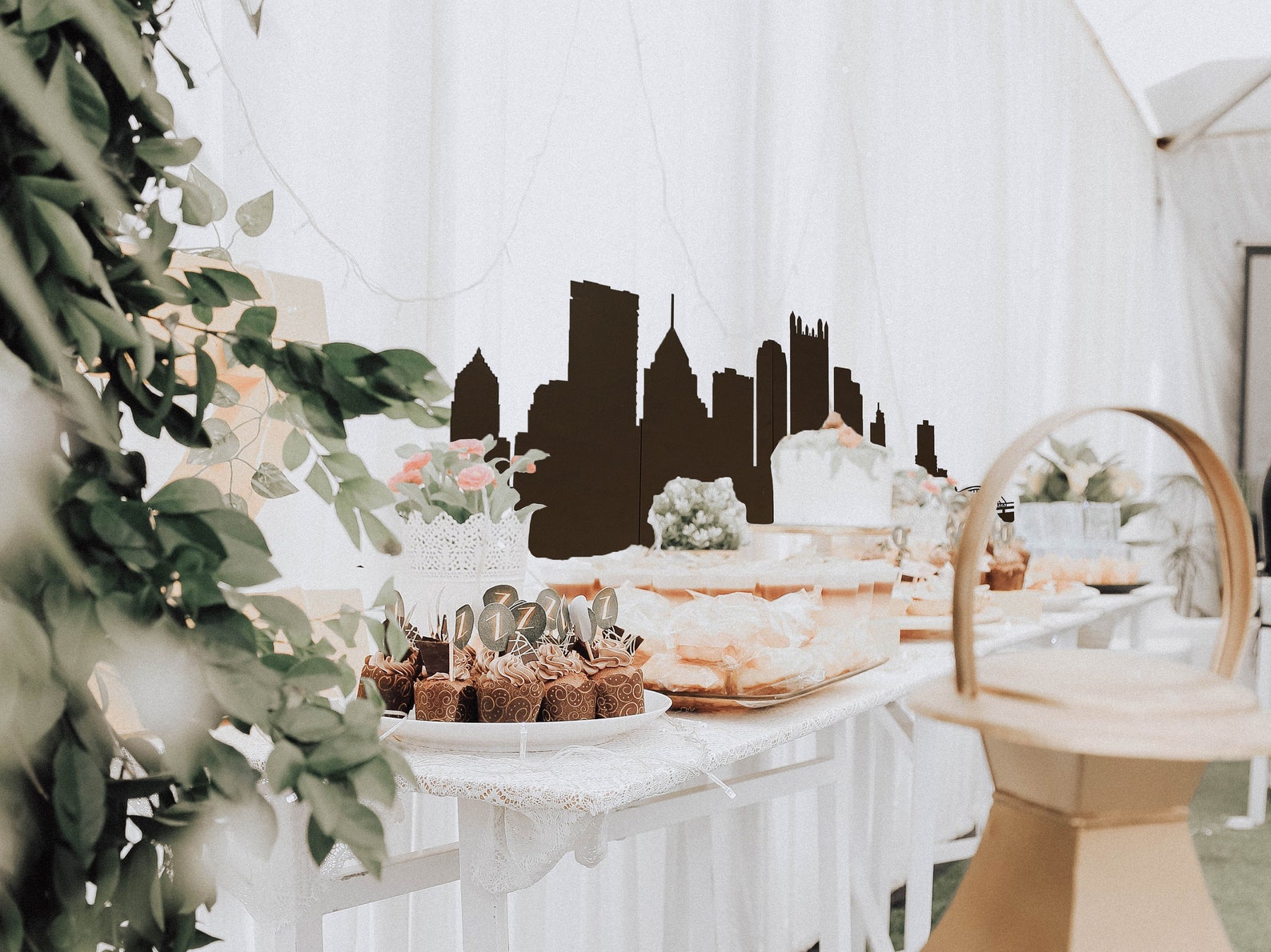 Pittsburgh Wedding Cookie Table Decor: Giant Skyline Backdrop for Any ...